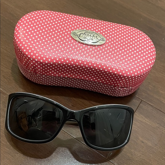 Phoebe Couture | Accessories | Phoebe Couture Black Sunglasses With ...